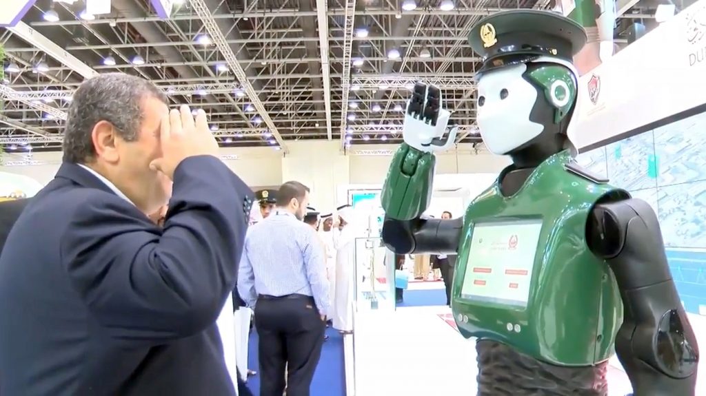 Dezvoltarea tehnologiei si a robotilor umanoizi - Internet 3